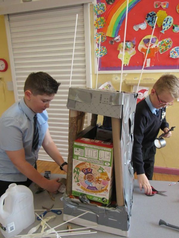 P7 STEM Challenge - Earthquake Proof Tower!